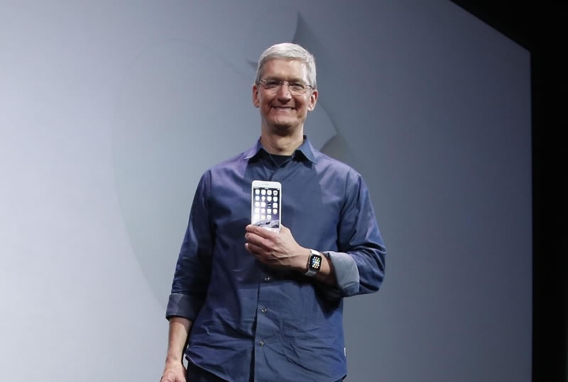 apple-watch-tim-cook – Flashfly Dot Net