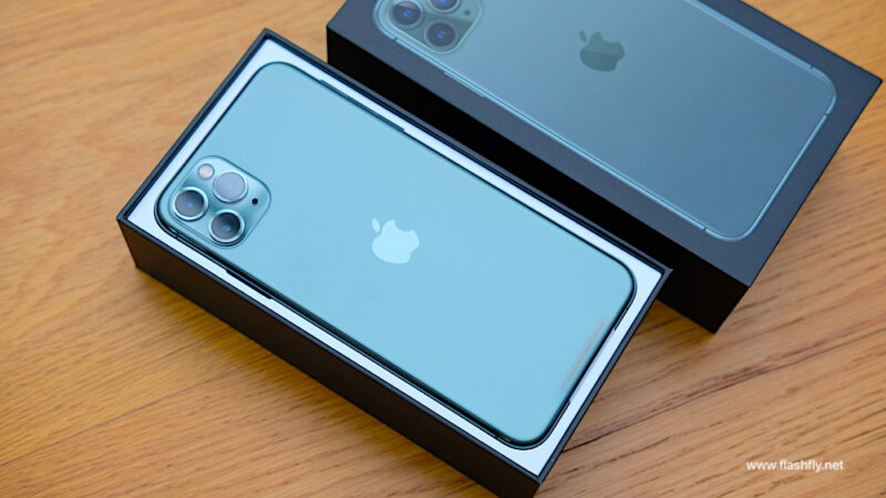 แกะกล่องสัมผัสแรก iPhone 11 Pro Max สีเขียว Midnight Green ความจุ 512GB ...