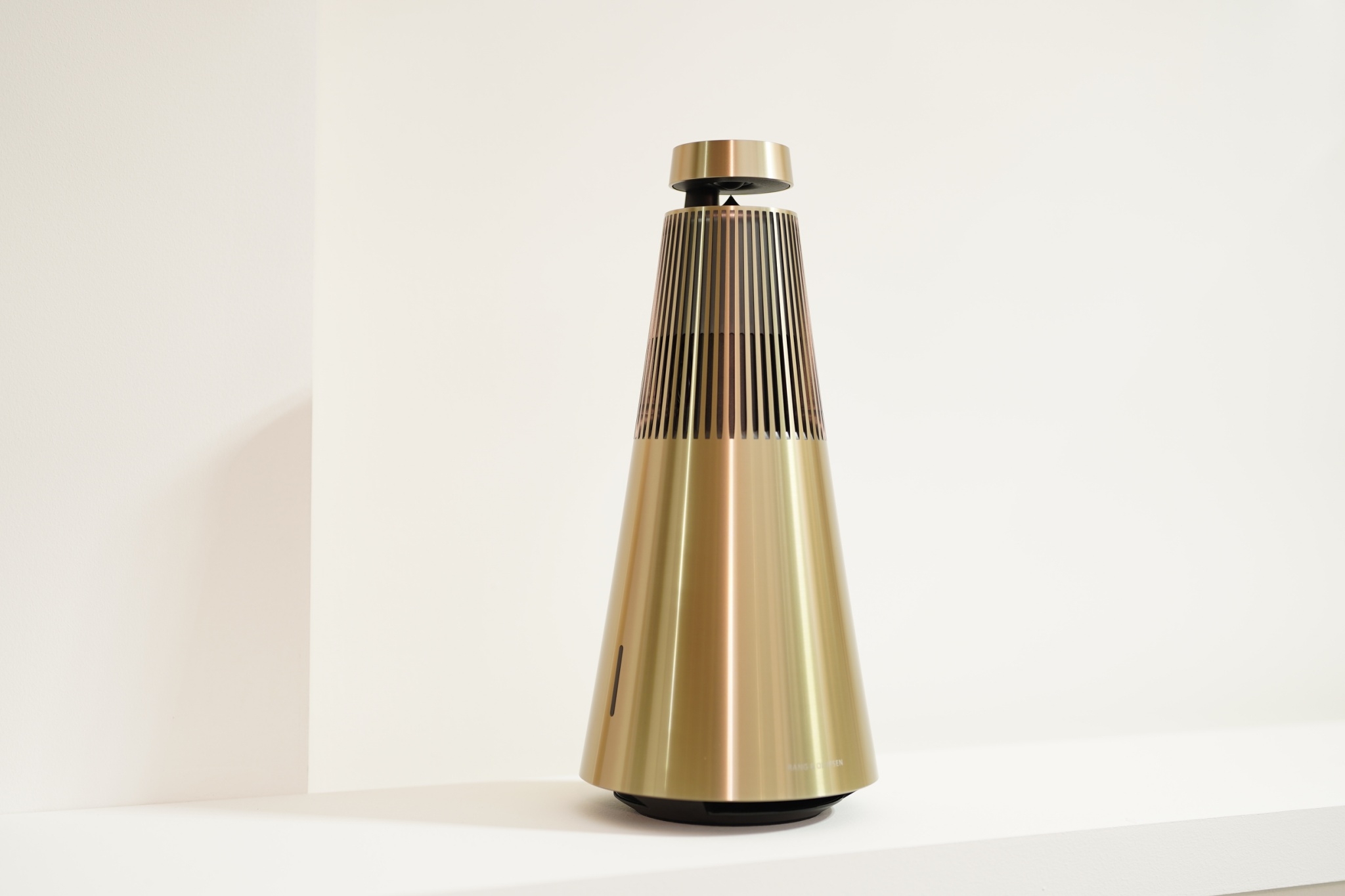 BeoSound-2-Wireless-Speaker – Flashfly Dot Net