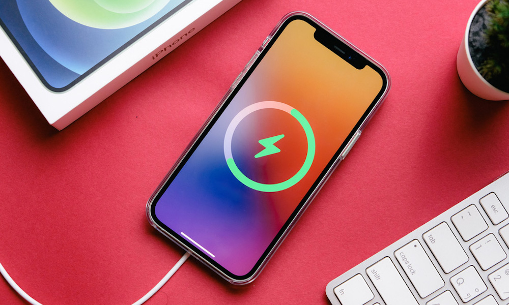 iPhone-12-Charging-with-MagSafe-Charger – Flashfly Dot Net