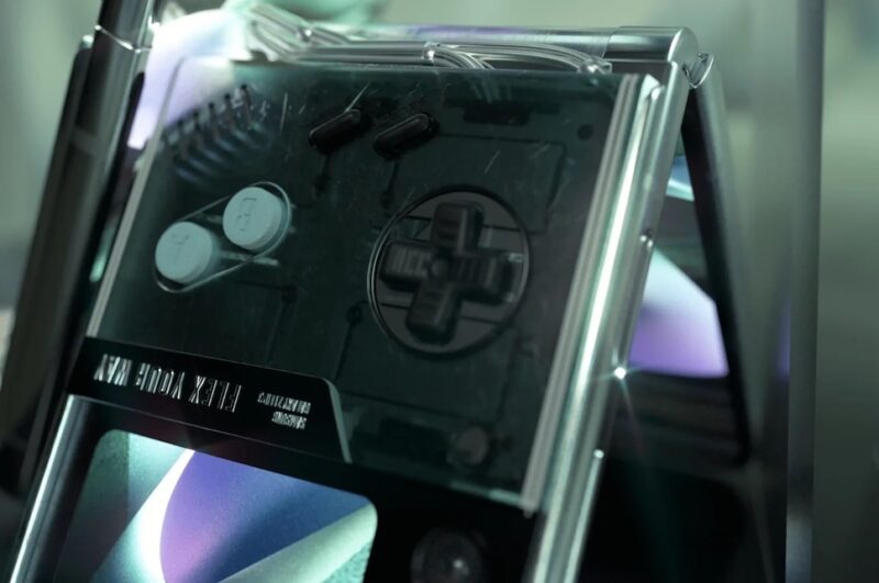 ดีไซเนอร์เปลี่ยน Galaxy Z Flip ให้กลายเป็น Game Boy Advance SP ด้วยเคส ...