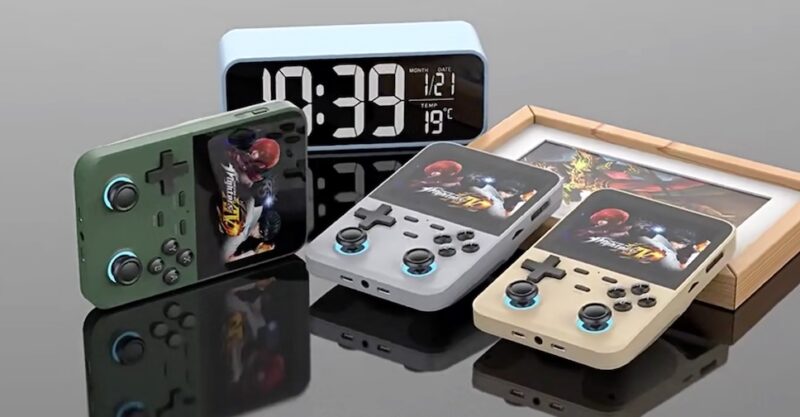 SZDiiER D-007 มาพร้อมชิป Rockchip RK3326 ดีไซน์คล้าย Powkiddy RGB20S ราคาราว 2,299 บาท ...