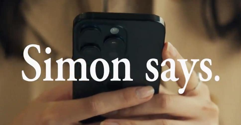 Samsung ปล่อยโฆษณา Simon Says เหน็บ iPhone ชอบทำตาม – Flashfly Dot Net